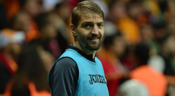 Medipol Başakşehir de Caner Erkin ile yollar ayrıldı | beIN SPORTS ...